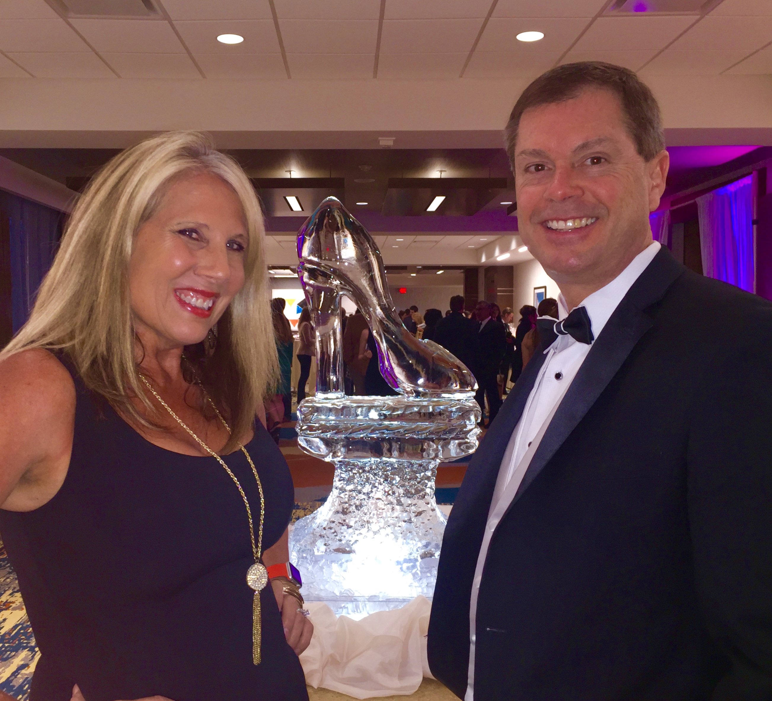 Live and Silent Auction Fundraising Ideas – Impact Auctions